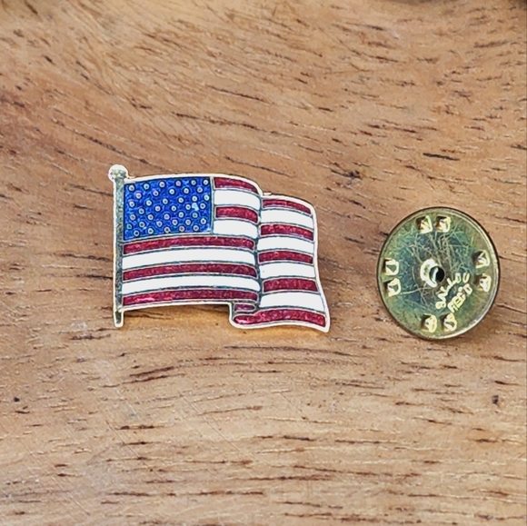 Ballou | Jewelry | Vtg Ballou Regd Patriotic Flag Pin | Poshmark